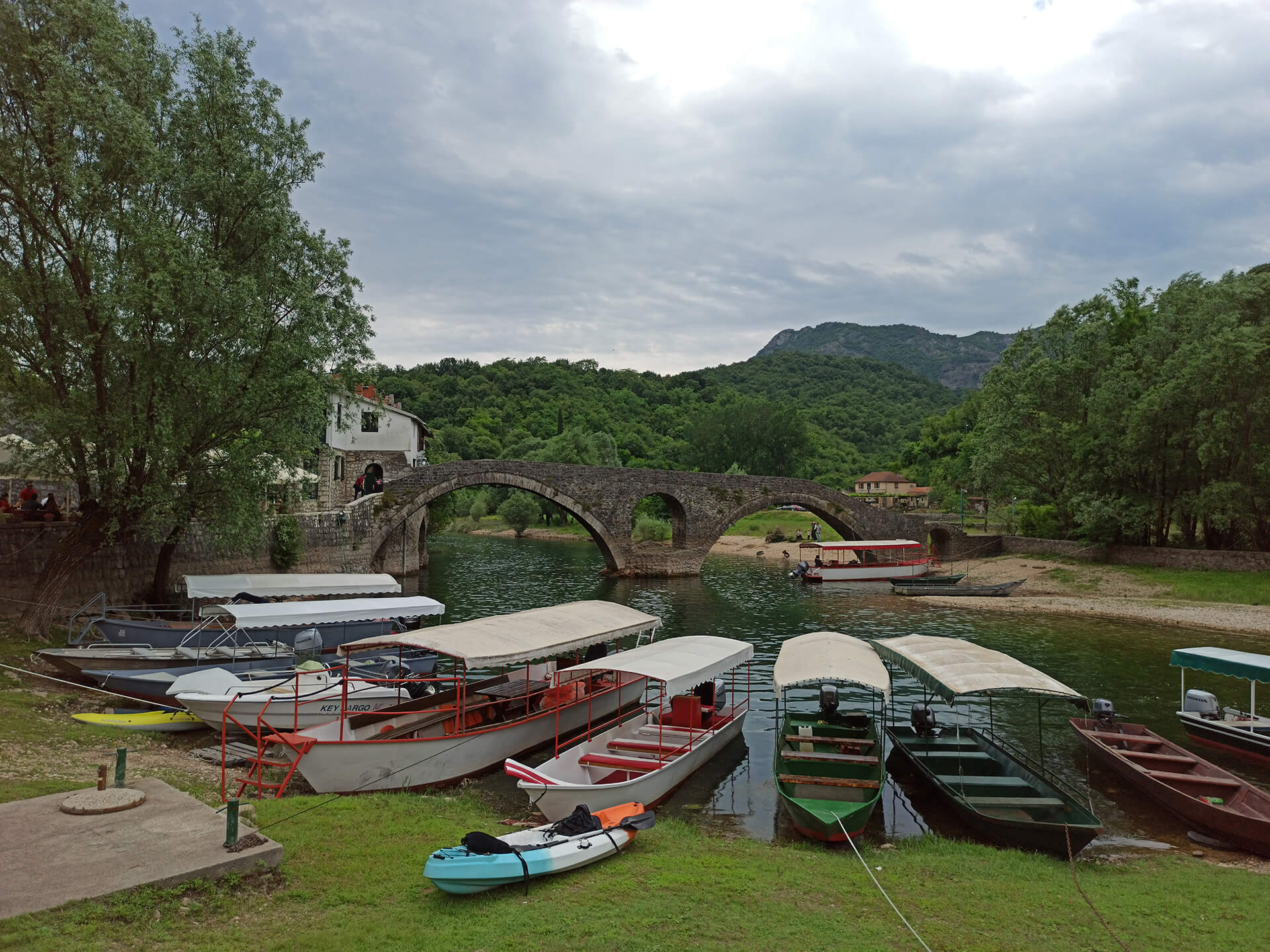 Rijeka Crnojevića - Cozy Montenegro