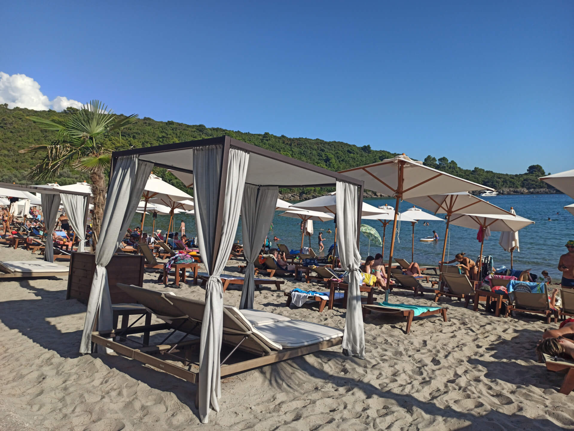 Plavi Horizonti Beach - Cozy Montenegro